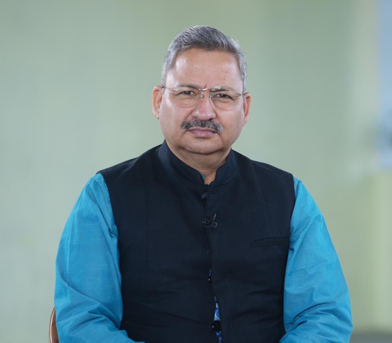 RAW agent vs fellow rogue. Bonding with ISI girl! Are films like ...